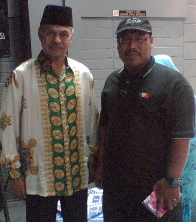 Azaha Haji Othman: Galeri Bersama Tokoh Seni