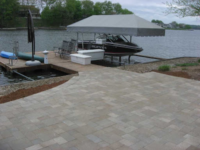 MIDWEST HARDSCAPE: Waterfront Paver Patio (Lake Saint Louis, MO)