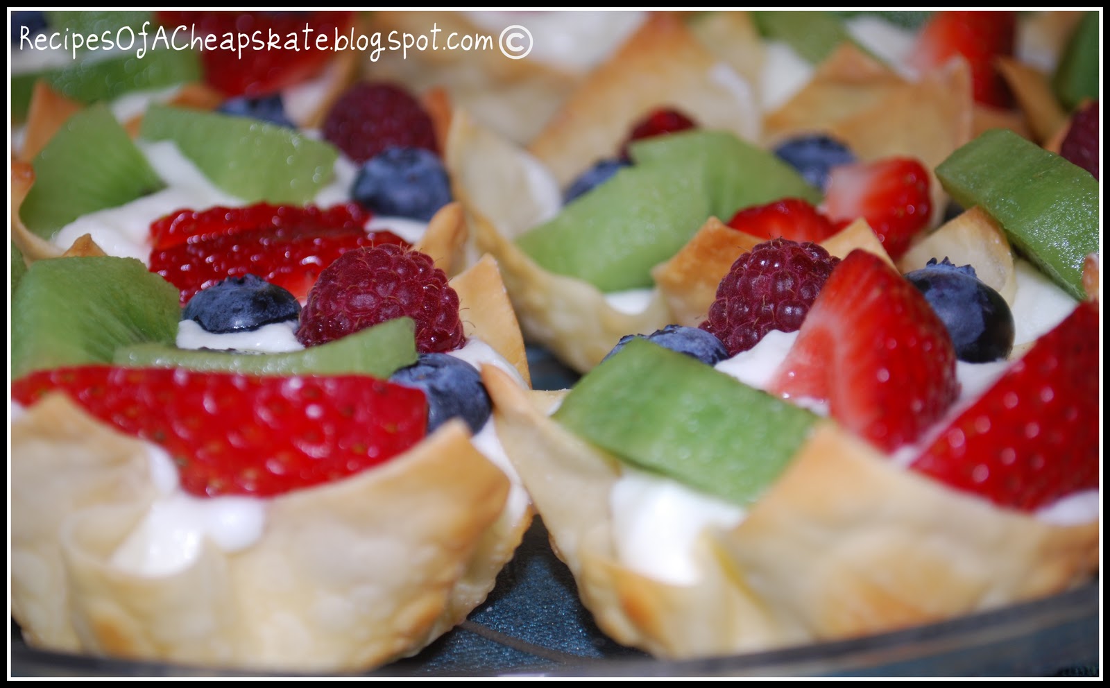 Recipes of a Cheapskate: Saturday's Party--Dessert Cups