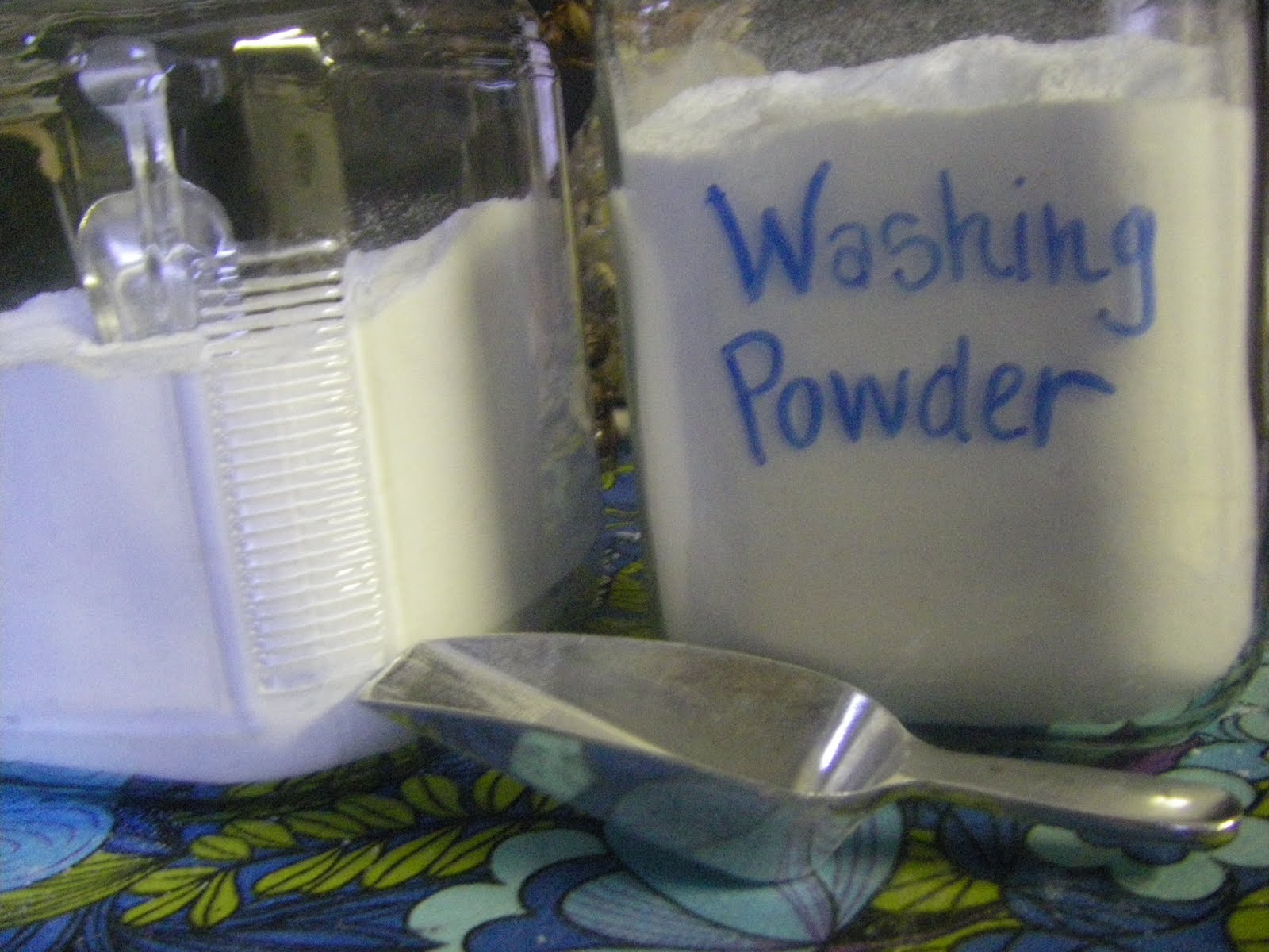 The Nostalgic Modernist: Washing Powder