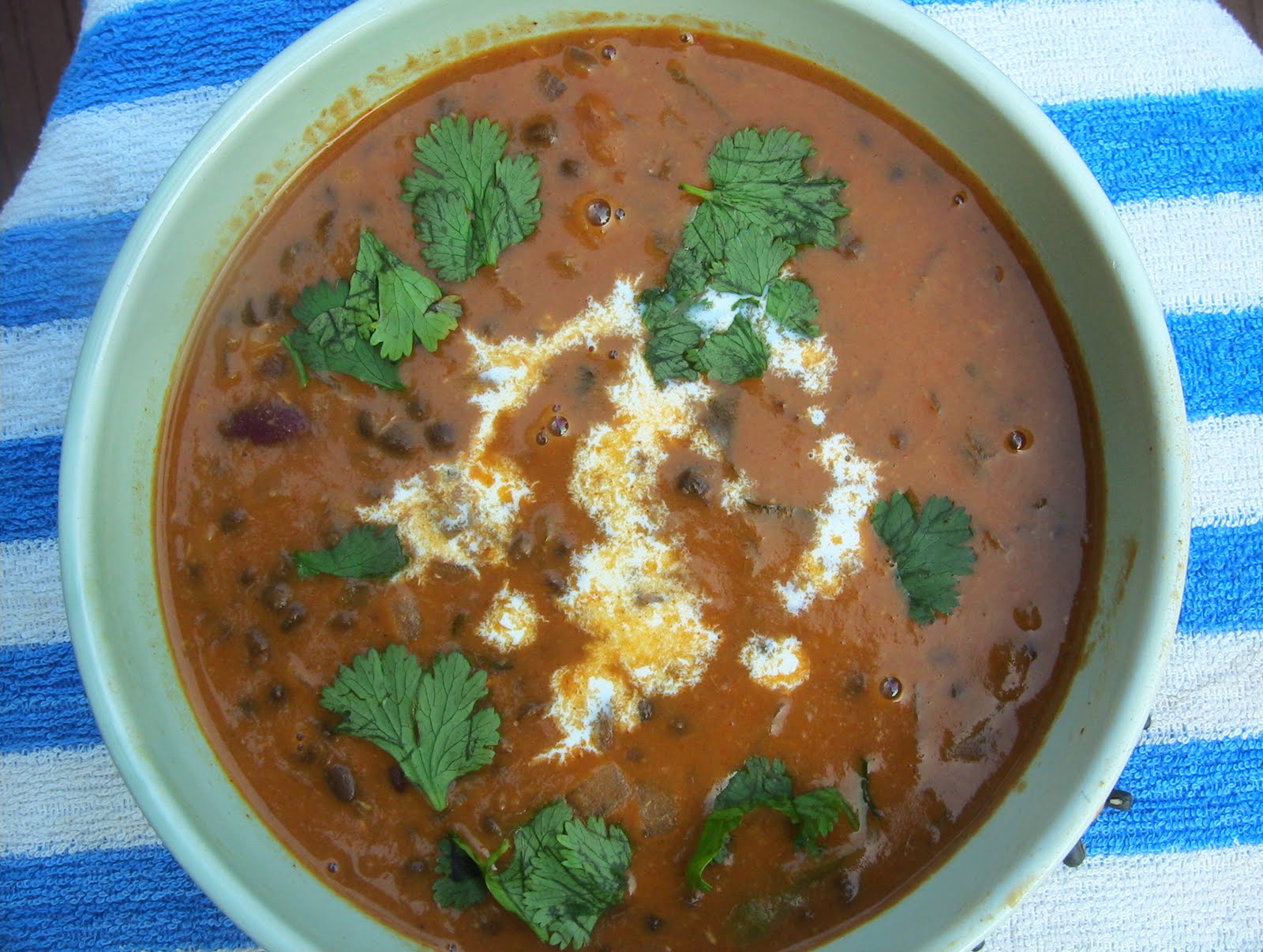 Elaichii: Dal Makhani/ Mixed lentils in creamy tomato sauce
