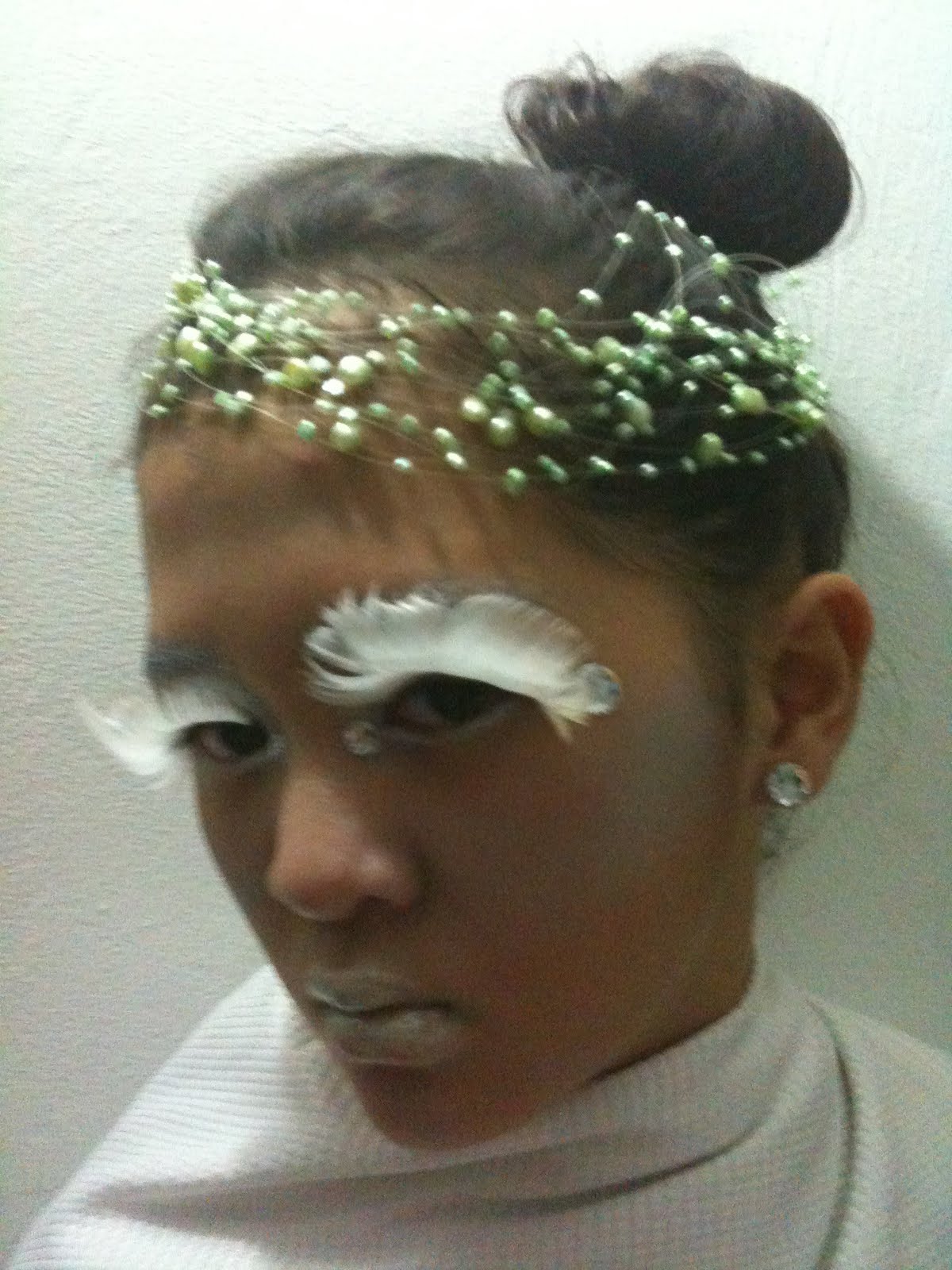 Heidi's Make-Up Magic: Creative Makeup Experiments