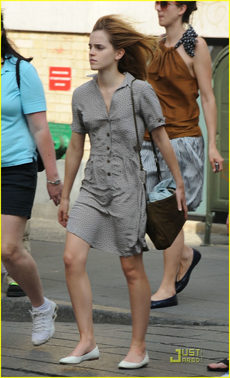 Emma Watson: Emma Watson walking in Soho after leaving Mercer Kitchen ...
