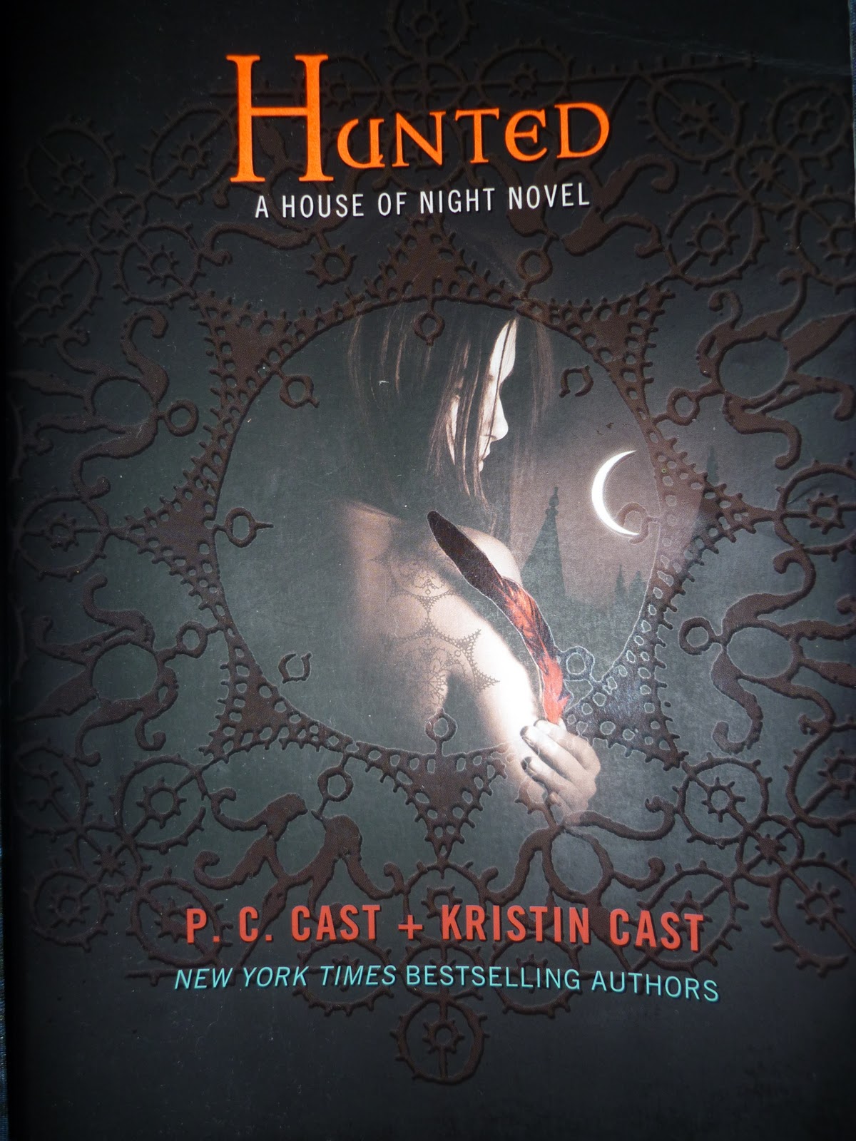 Aradia's blog: Hunted - P.C Cast + Kristin Cast