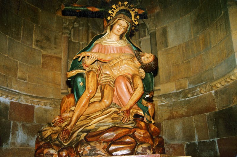 SSANTABENAVENTE: Dos Fotos de La Piedad