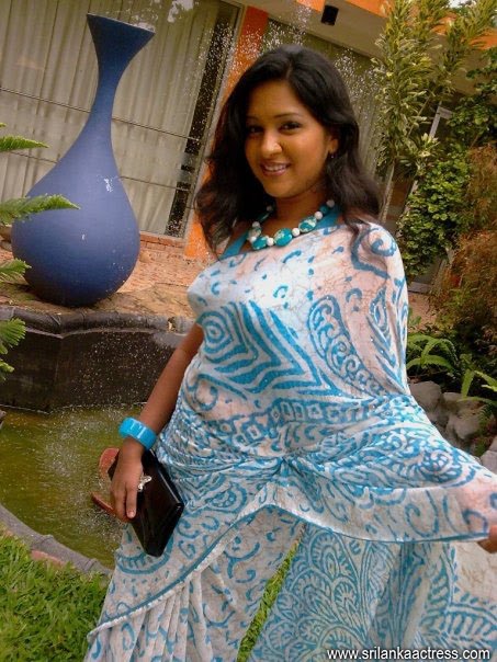 DAMITH PICTURE MART: Nadeesha Alahapperuma | wearing Sarees photo ...
