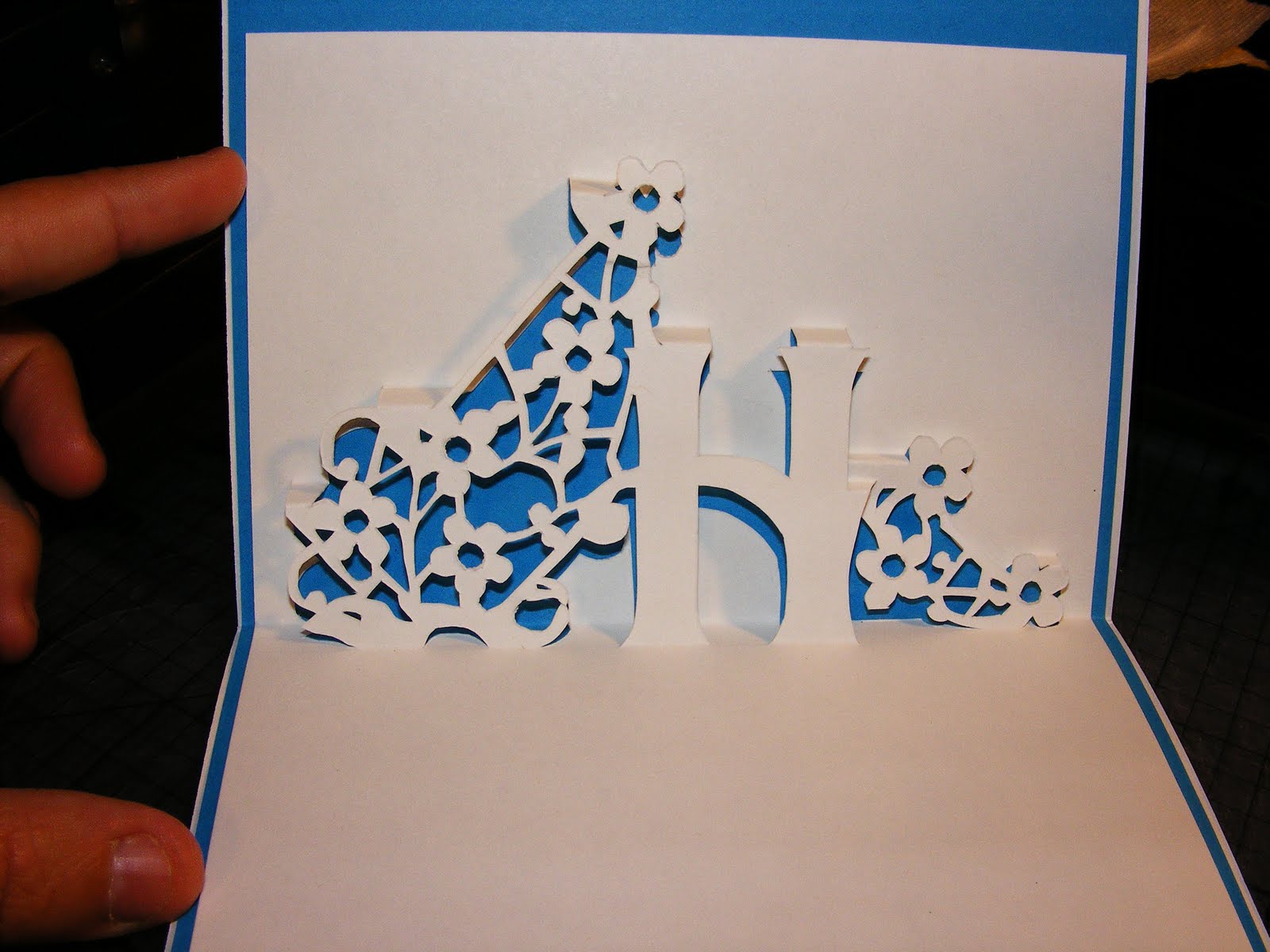 Green Paper Hideaway : Kirigami Teacher's Card - H