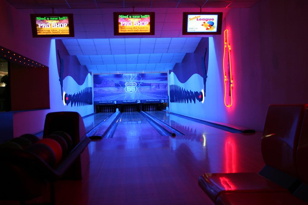 JUST BOWLING: pe axa Iasi- Focsani-Galati