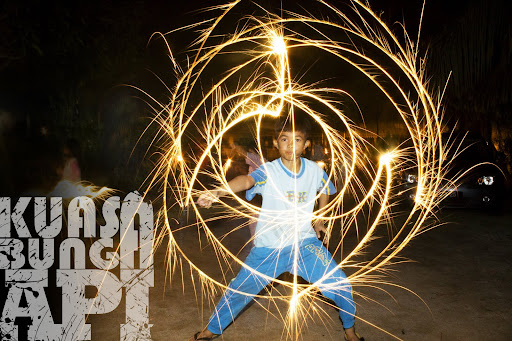 ezhan-artwork: bunga api COLLECTION.....