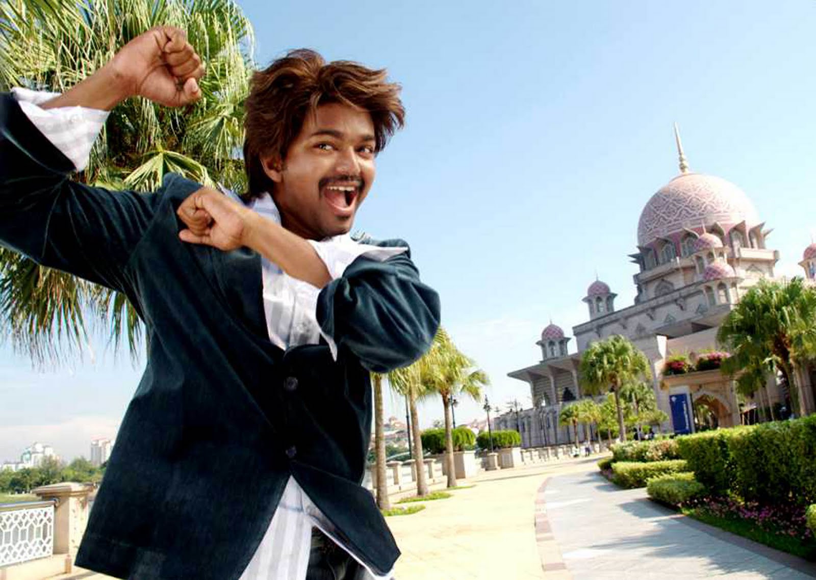 Kollywood movies: Vijay in Kavalan