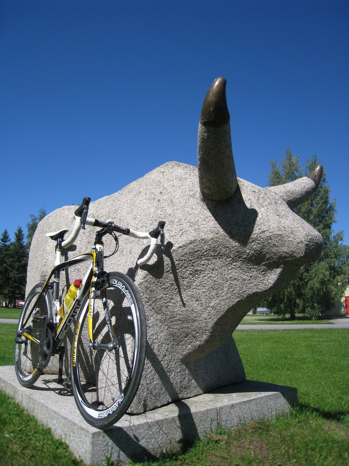 p r i i t s a l u m ä e: Kaks tundi Tauno Kangro higi