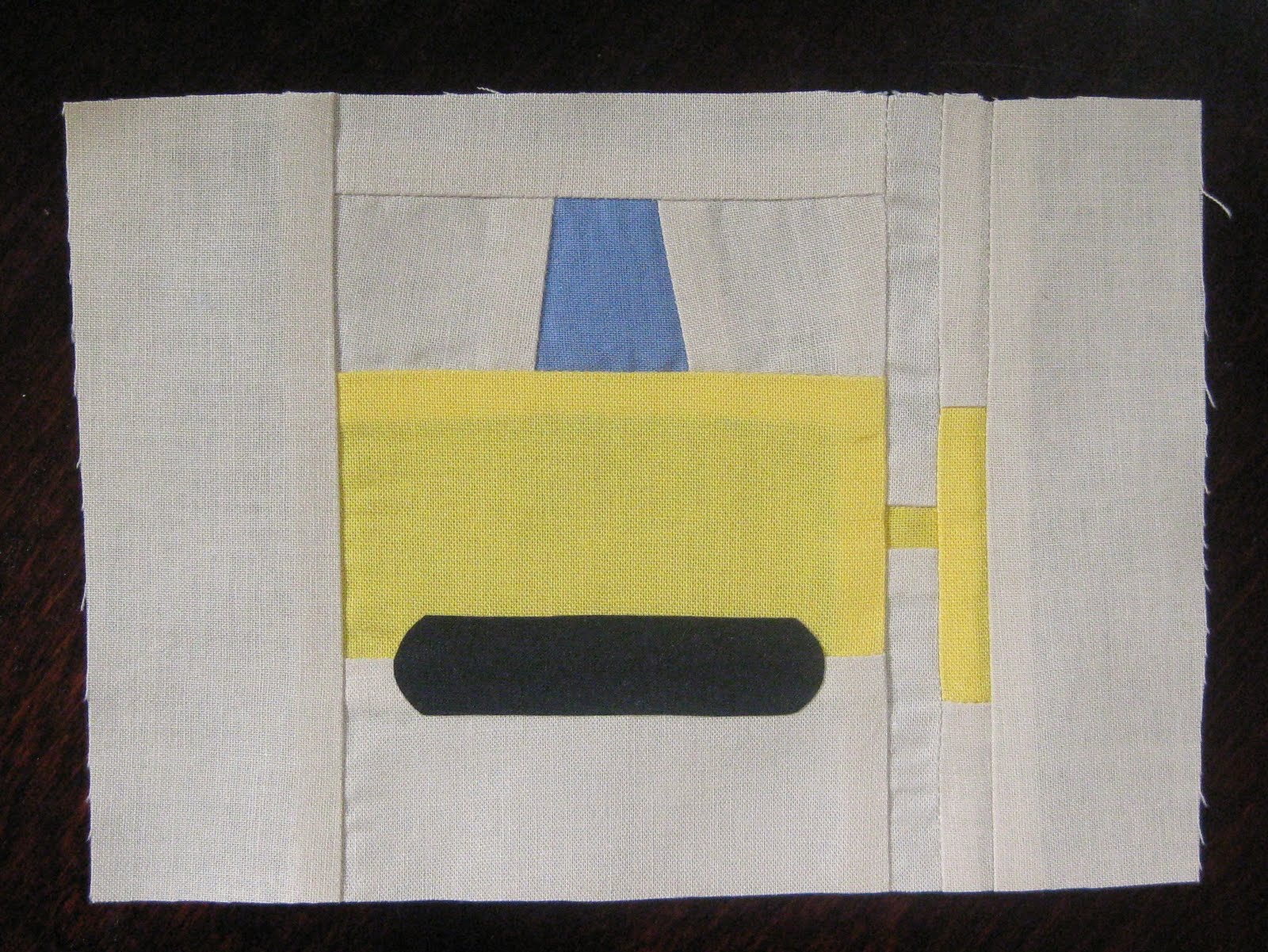 Teaginny Designs: Pieced Vehicles, Improv Style - Bulldozer Teaginny Designs: Pieced Vehicles, Improv Style - Bulldozer