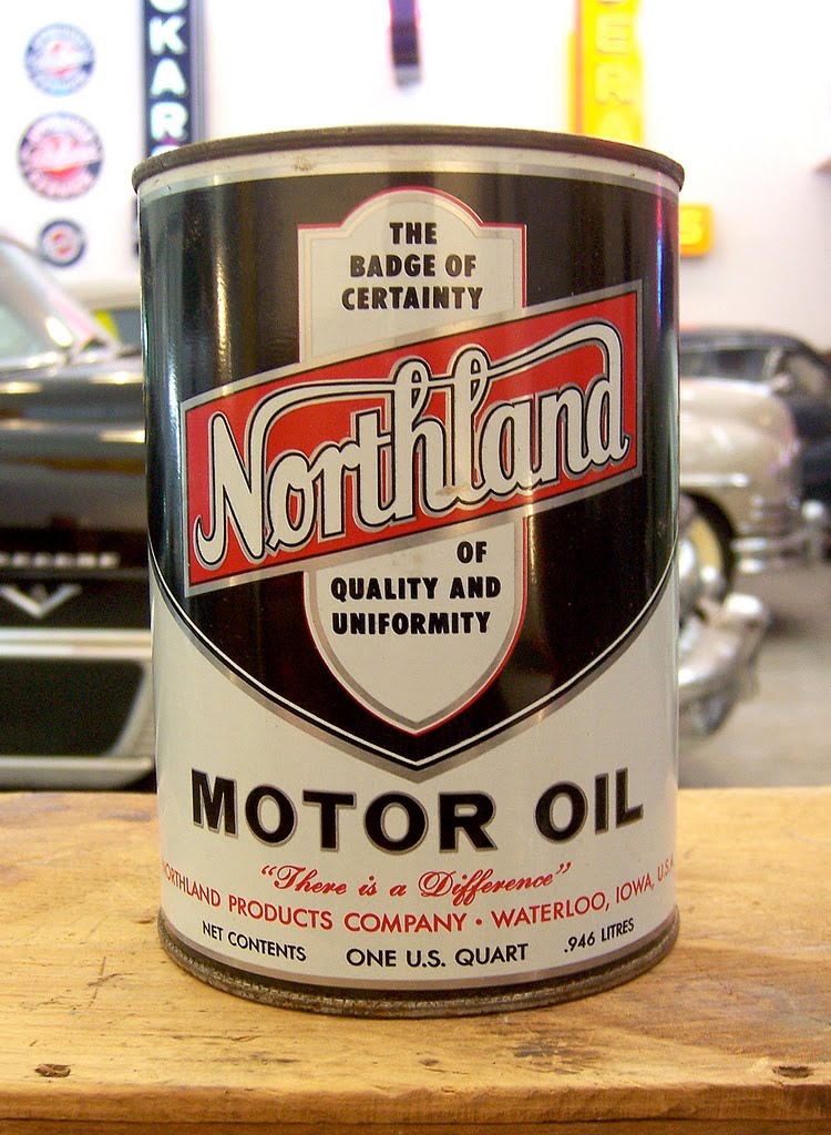 MOTORCYCLE 74: Vintage oil cans