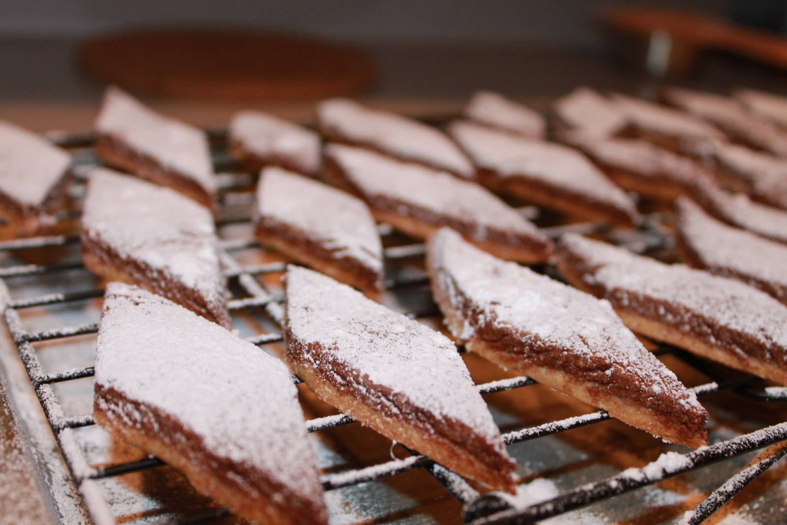vegannotweird: Chocolate vanilla diamond cookies