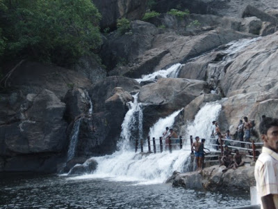 Travel--Tales: Manjolai - Part 1