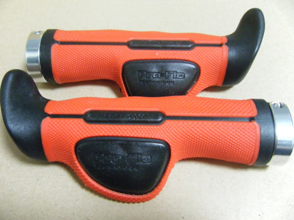 え？日記: Serfas製PRO FLO LockOn GRIPを購入＠amazon