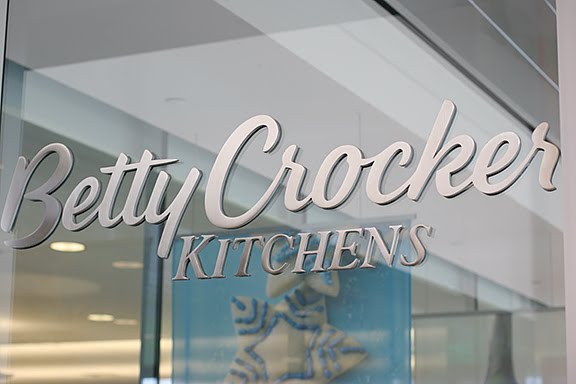 Taste and Tell Places & Products: Baking With Betty - Part 1