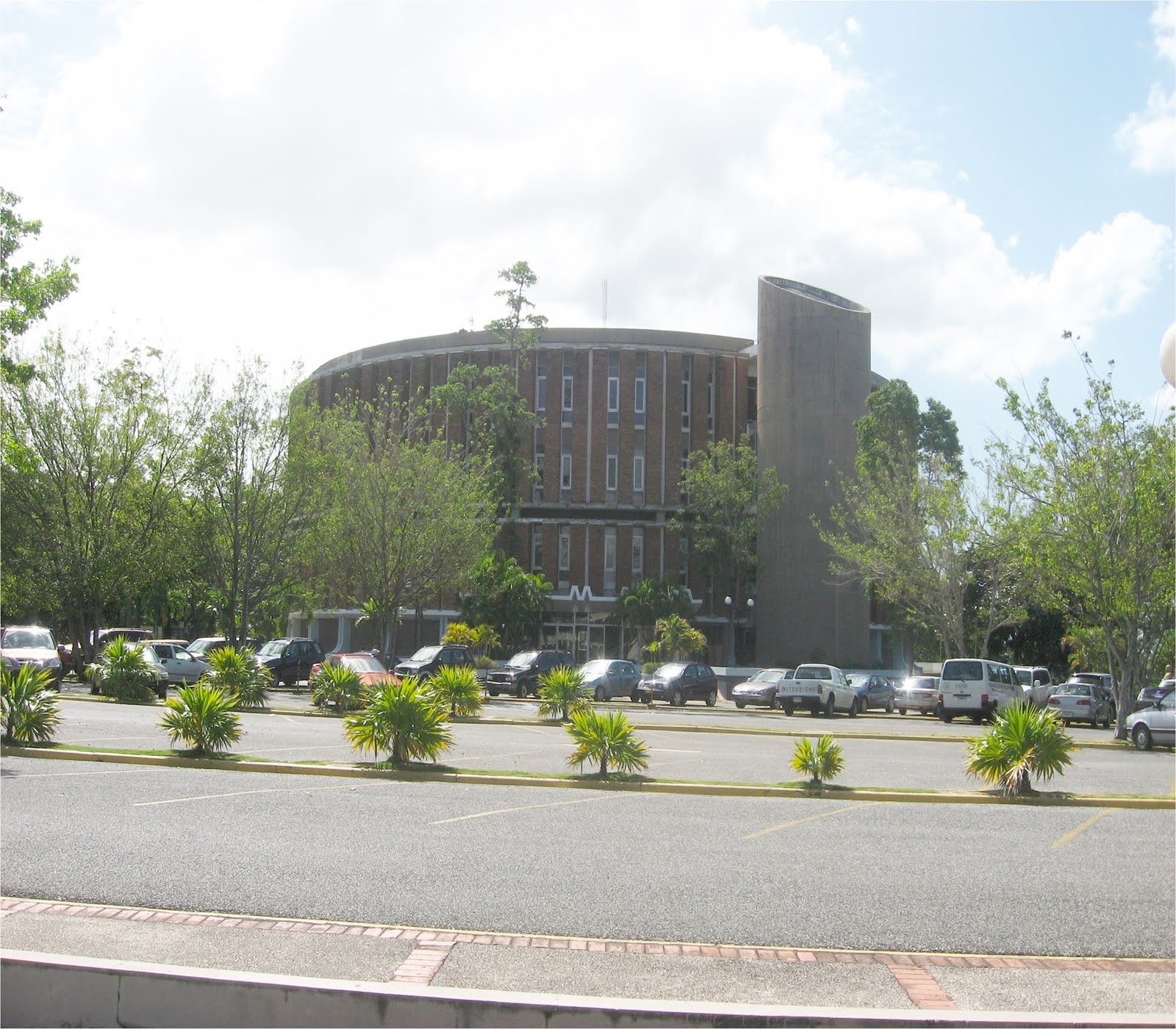 LA ESTACIÓN DIGITAL.COM: UNPHU celebra 44 aniversario con diversas ...