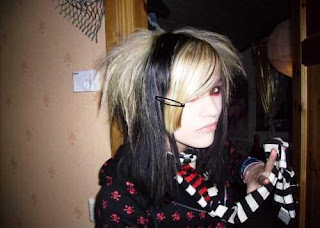 EMO? CONOCE UN POCO MÁS