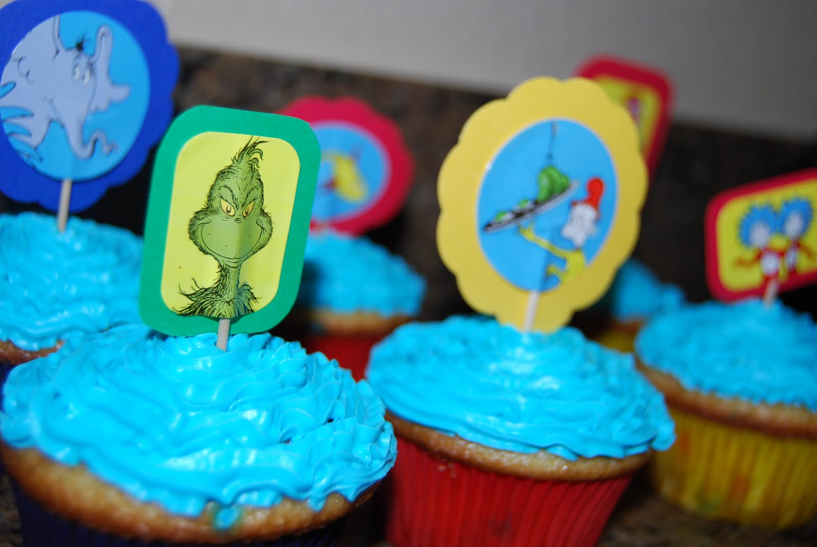 Dusting Off The Mantel: Creative Cupcake Toppers
