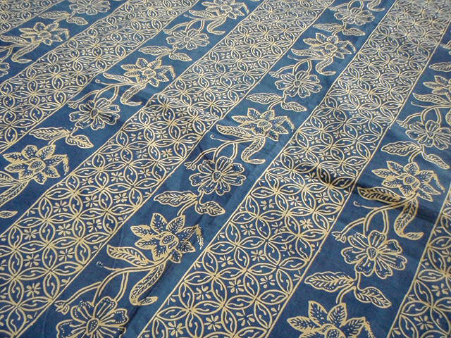 Serba Serbi Batik Indonesia: Batik Padang Motif Bunga Biru