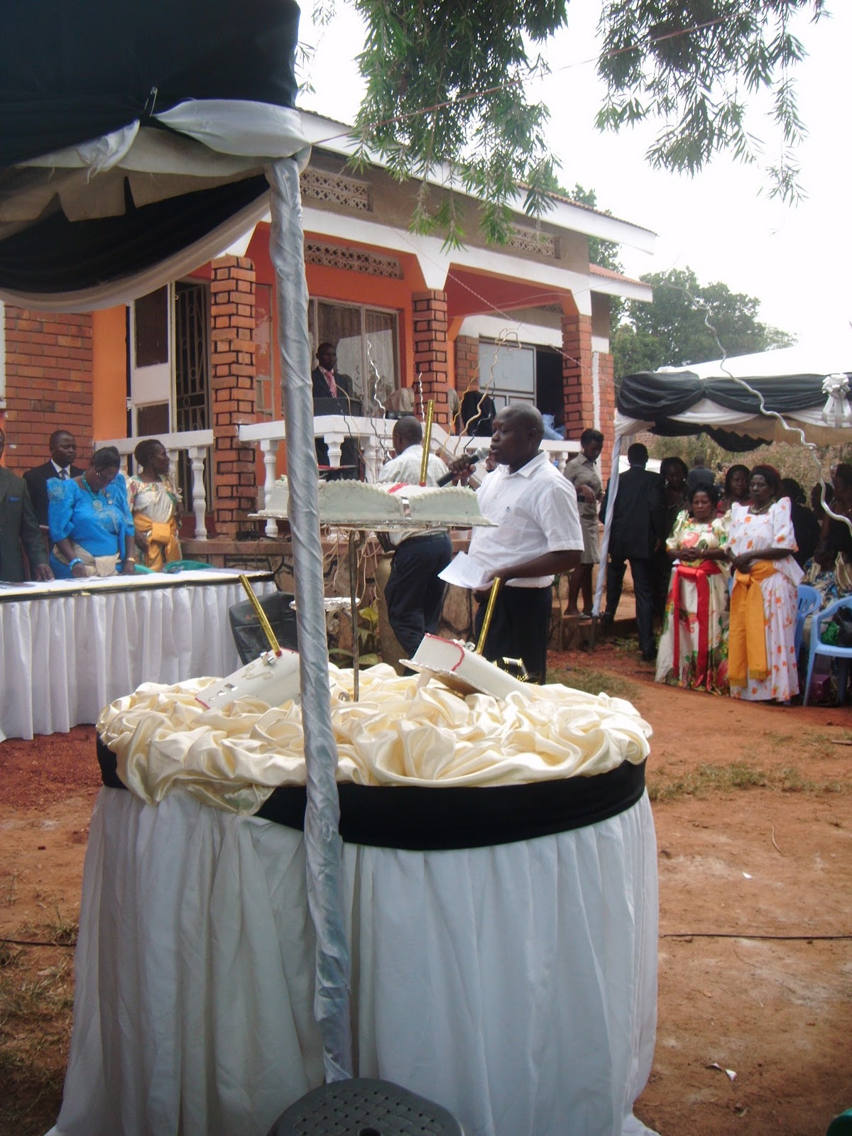 Bitsa Tut: Graduation Party, French Class and an Introduction