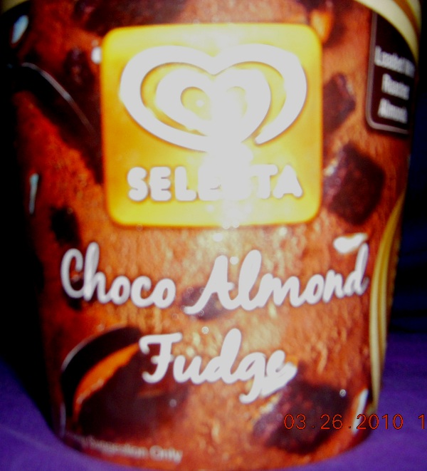 Mommy Sunshine shares...: ... CHOCO ALMOND FUDGE ICE CREAM!