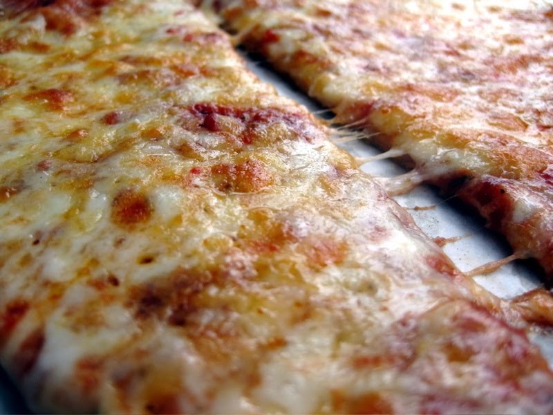 The Food Abides ™: Off To See the Wizard - Oz Pizza