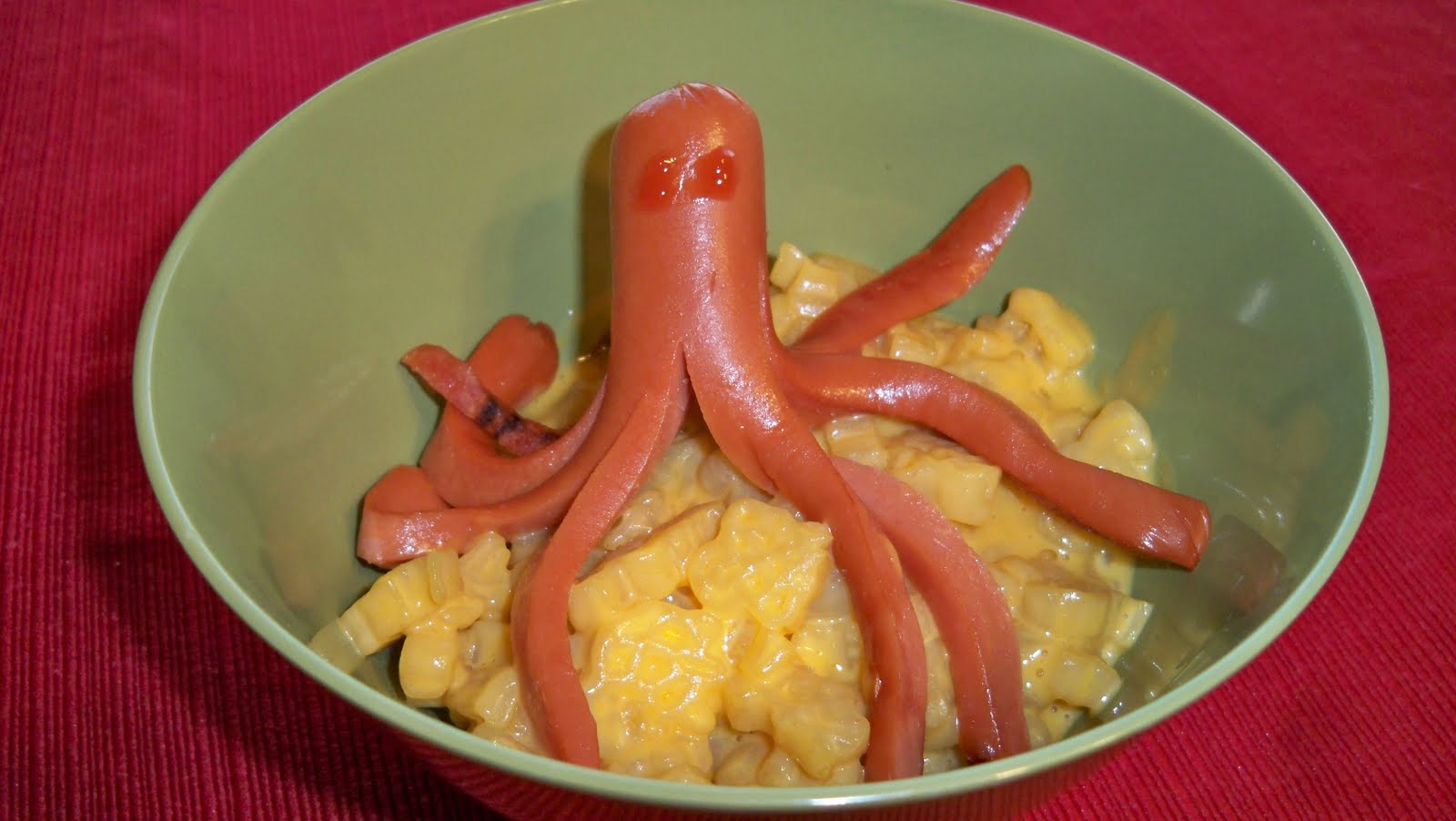 Chew and Chew: Spooky Mac 'n Cheese