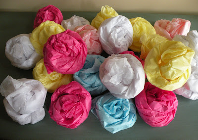 Icing Designs: DIY Tissue Paper Rosettes
