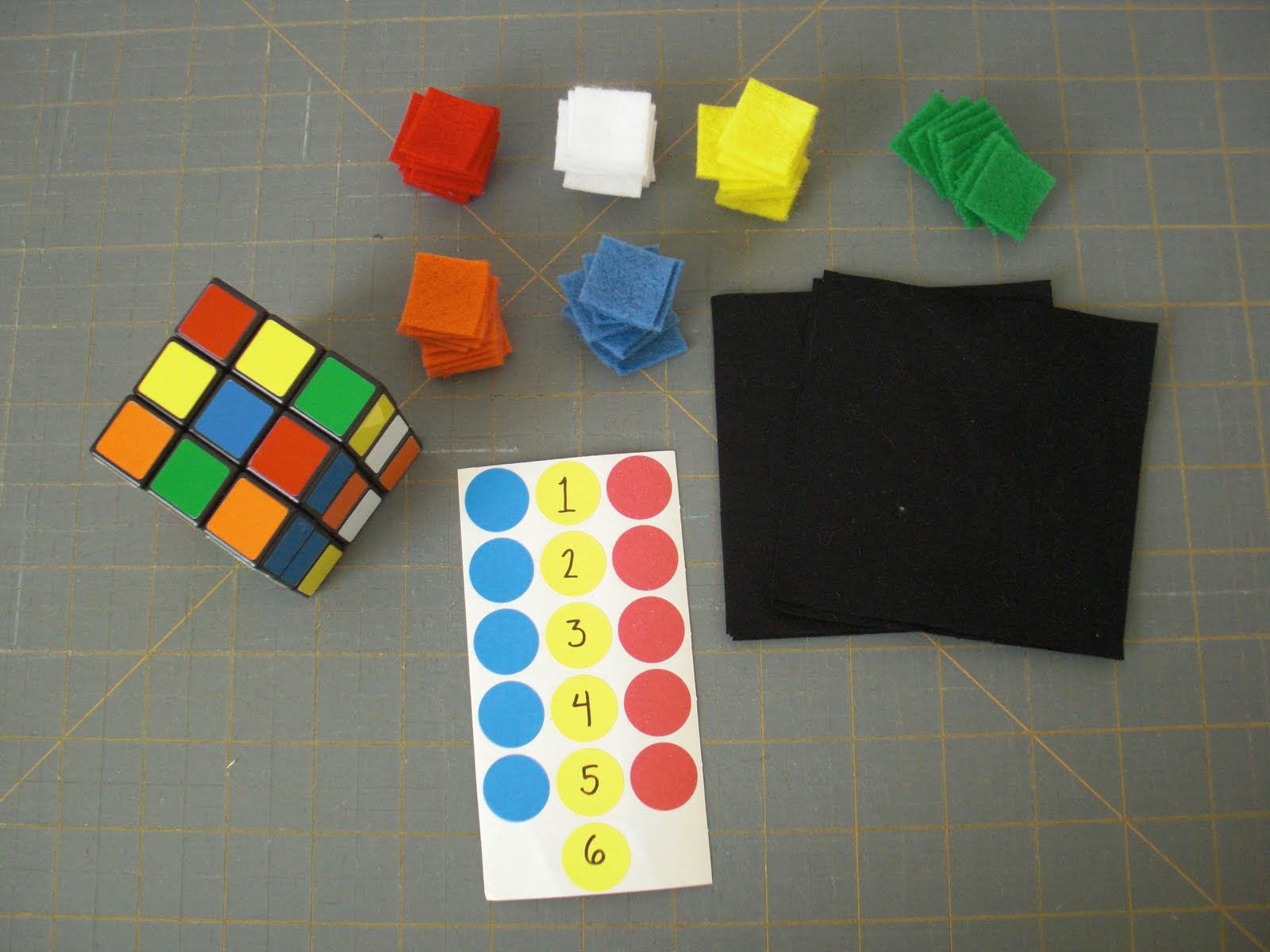 Obsessively Stitching: Squishy Rubik's Cubes -- TUTORIAL