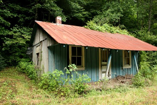 The Öko Box: (Not) Trespassing: The Blue Shack