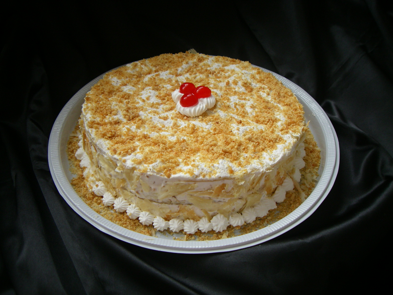 Honeybee Bolos Bolo De Massa Folhada Com Crocante