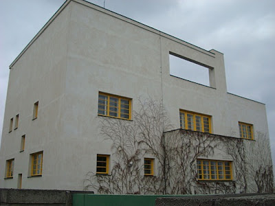 Architecture Slide Test Research: Muller House, Prague