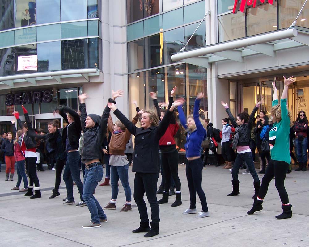Toronto Grand Prix Tourist - A Toronto Blog: Flash Mob at Eatons Centre ...