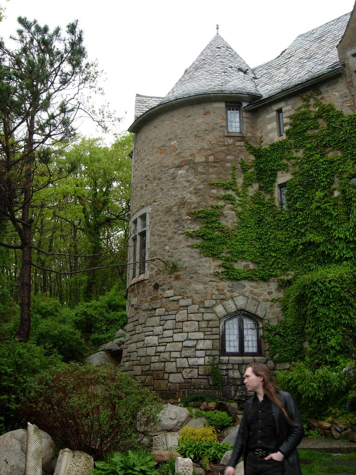 InkTracks: Hammond Castle