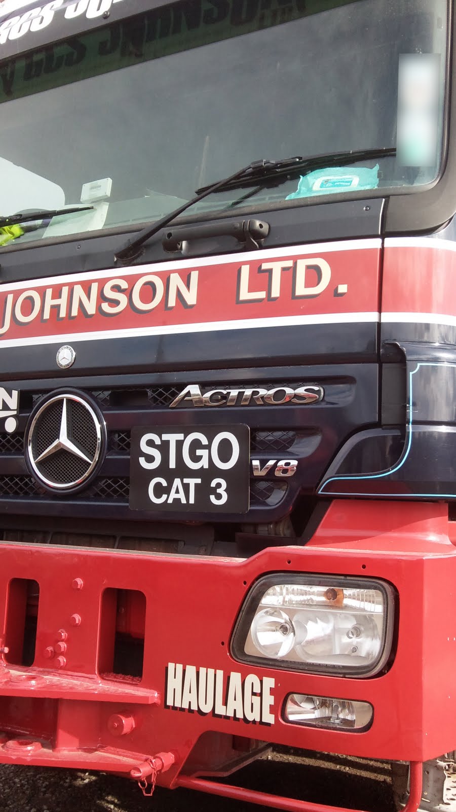 The Green I Signs Blog: GCS Johnsons Mercedes Actros TITAN v8 4469 STGO ...
