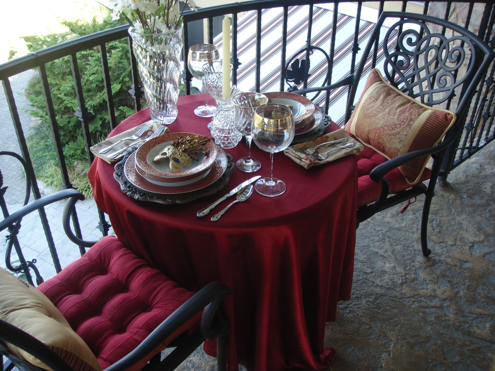 Dining for two on the Terrace | Life and Linda