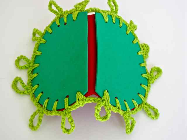 ToyDesigningVashti: The Venus Flytrap Action Puppet