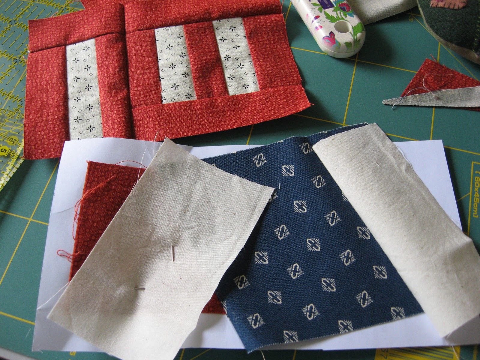 The Sanguine Stitcher: Civil War Quilt Blocks 4/52 - Texas Tears