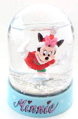 Disney Snowglobes Collectors Guide: Minnie Mouse figure skating snowdome