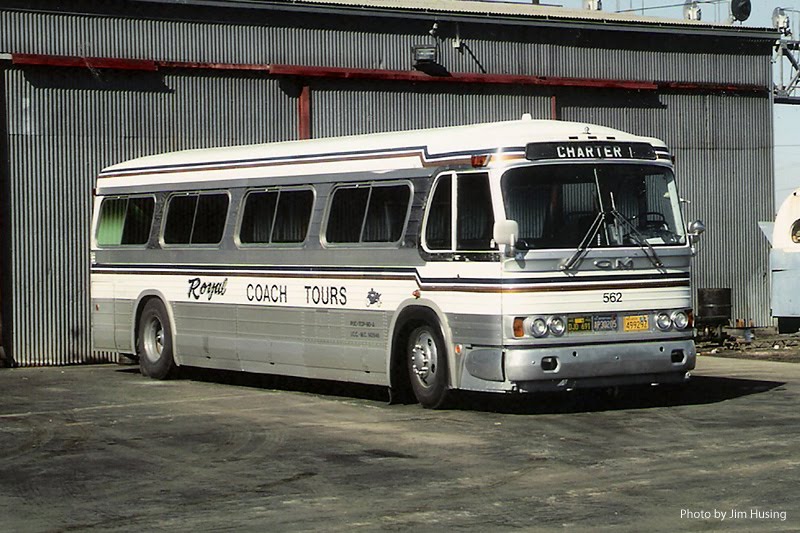 POR LOS CAMINOS DE AMERICA: ROYAL COACH TOURS