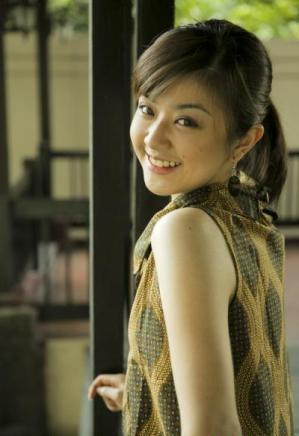 The Cute VJ Franda of Indonesia’s MTV | Tisue Basah