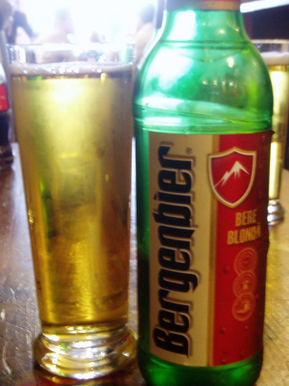 Hipos Urinatum, blog de cervezas: Bergenbier Bere Blondă