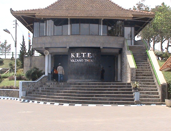 TAKJUB INDONESIA: SELO PASS & KETEP PASS