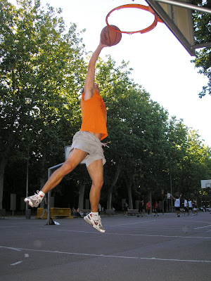 JUMPING PICTURES: JUMPING-BASKET: Castañé and Borja pay tribute to the ...