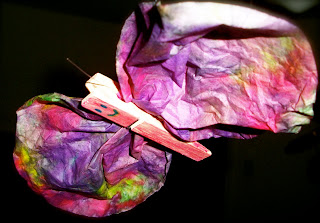 Funmoms: Flying Coffee Filter Butterflies