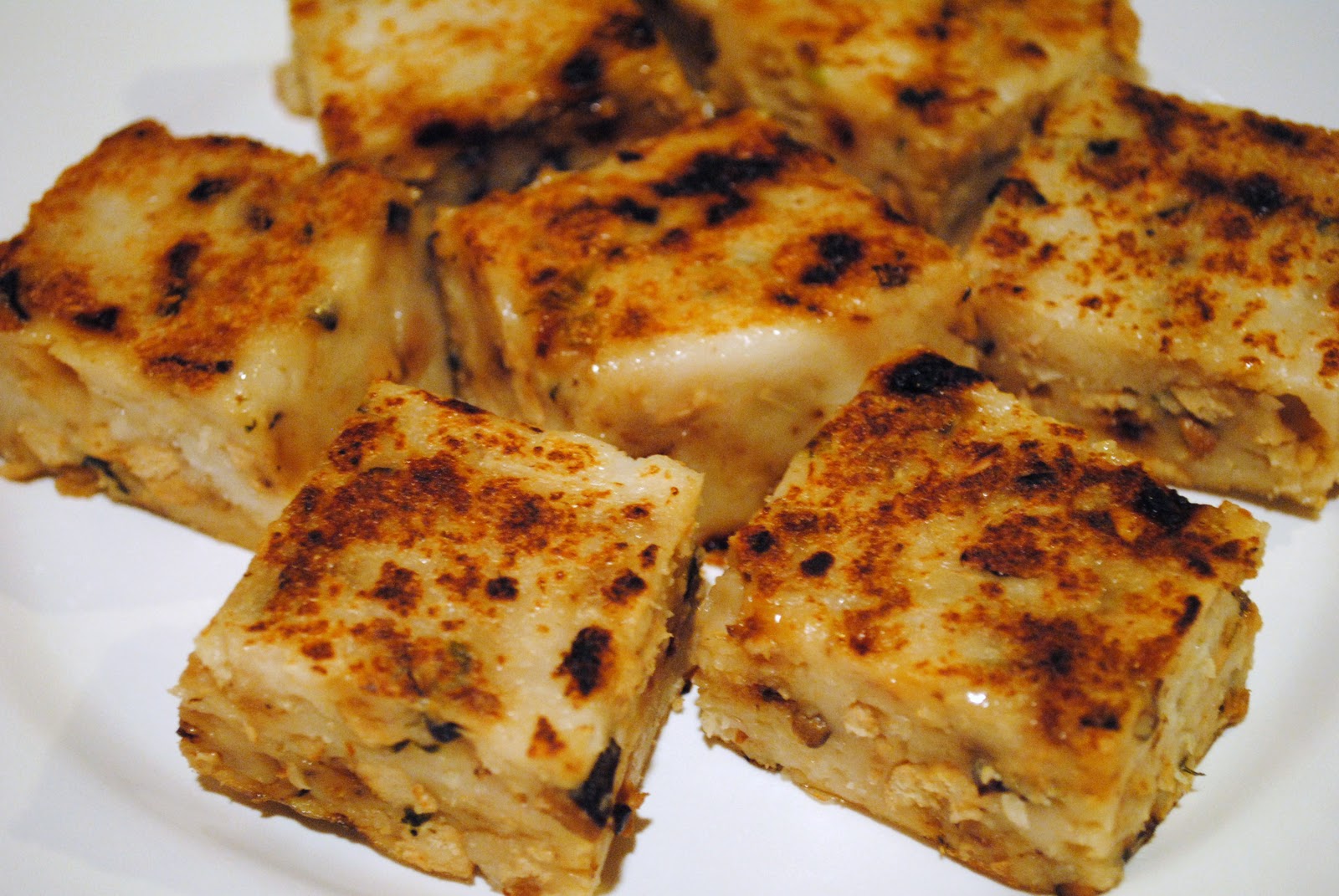 Veggies for Carnivores: Turnip Cake (Luo Buo Gao 蘿蔔糕)