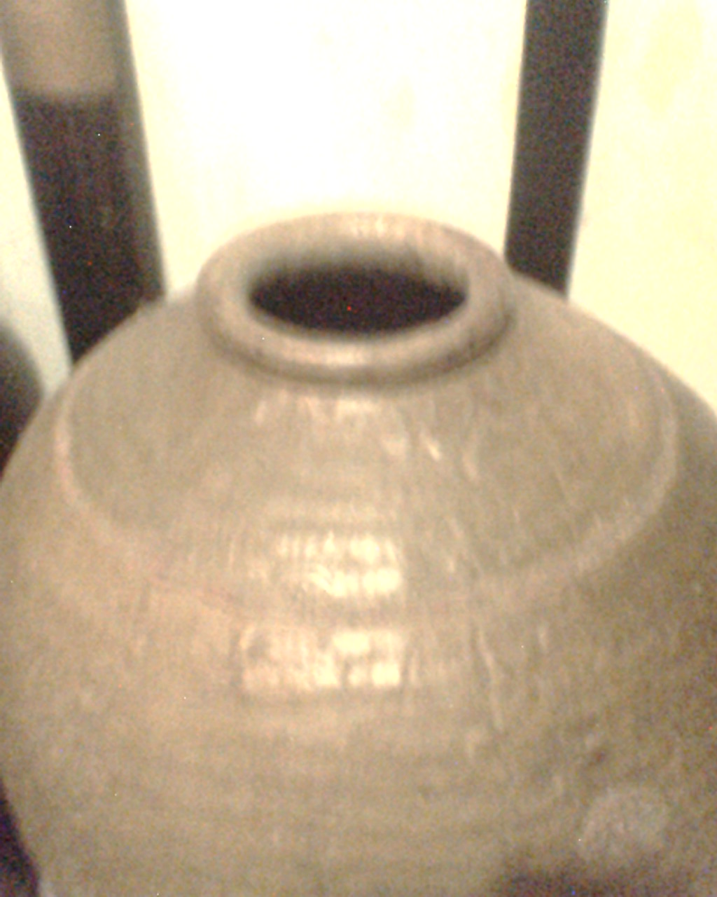 Benda Antik Langka: Tajau Tembikar