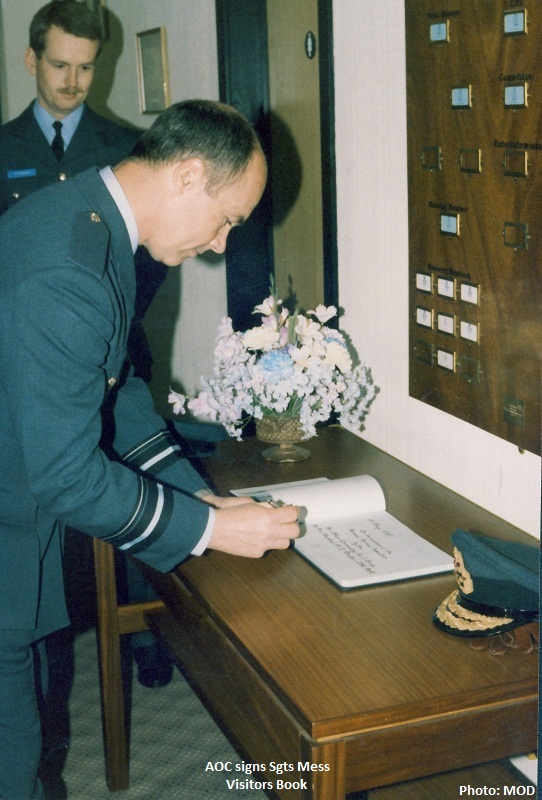 A History of RAF Saxa Vord: AOCs 1989 – AVM Sir William Wratten